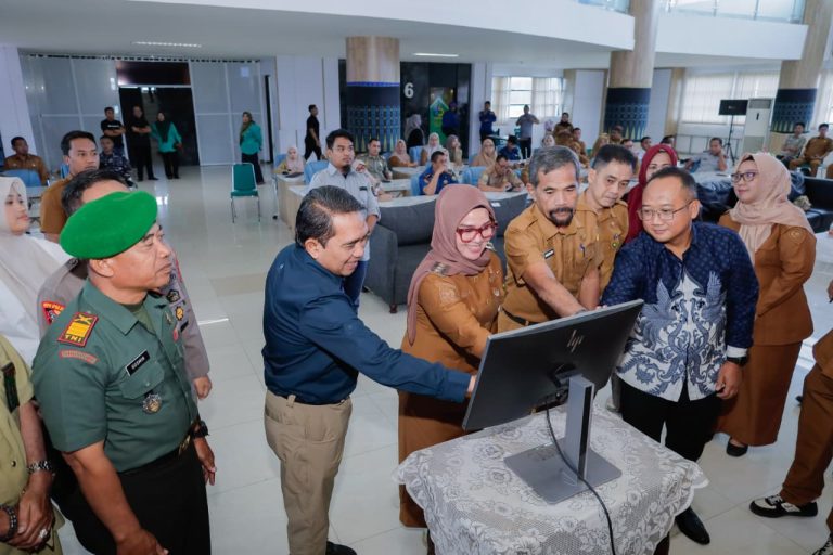 Awal Tahun 2026, Bupati Barru Luncurkan Call Center 112 dan Perkuat ...
